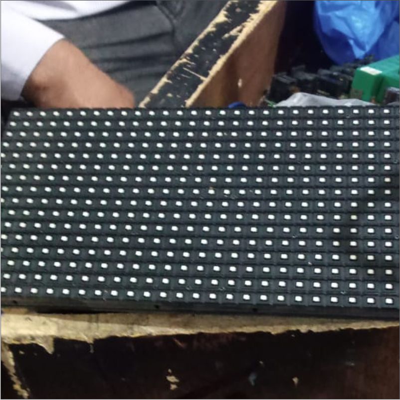 SMD SCREENS - FONTS AND COLORS ADVERTISING