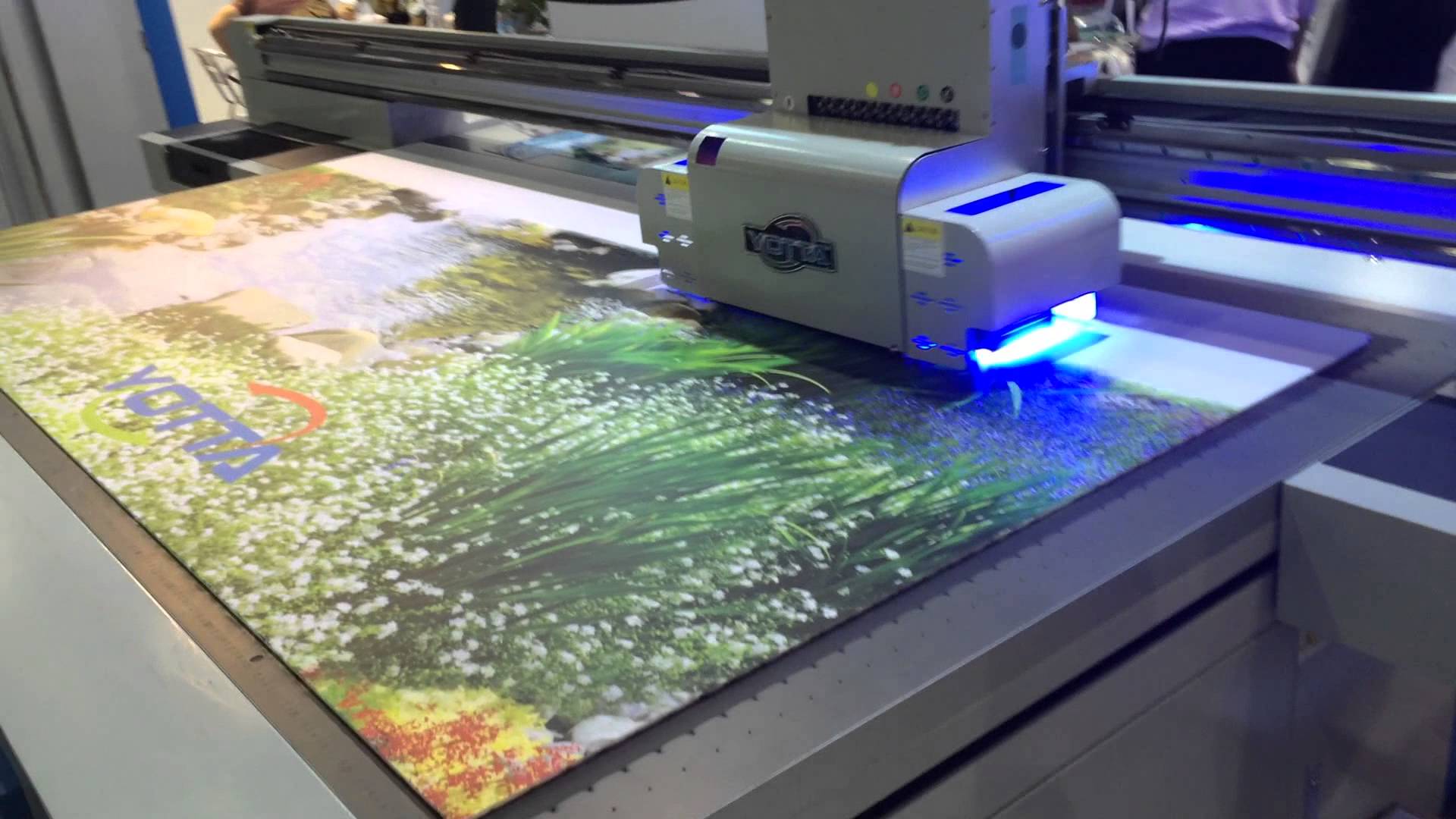 UV PRINTING
